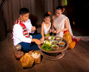 Khan toke: a versatile container of the Northern Thai Tradition ...