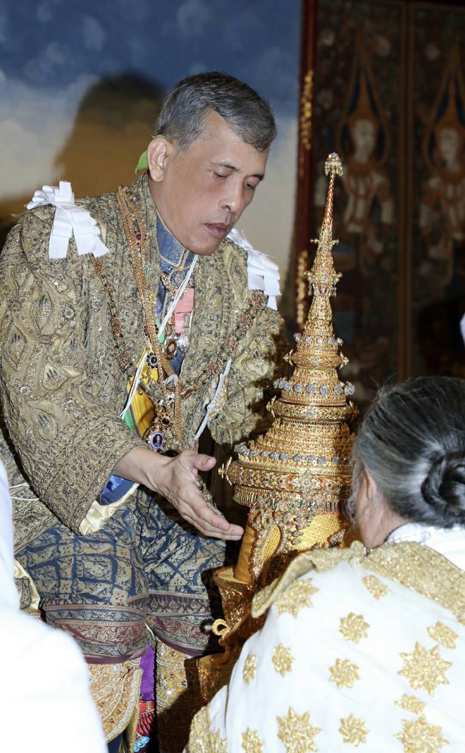 Wan Chatra Mongkol: Thai Coronation Day (วันฉัตรมงคล) - Thailand Foundation